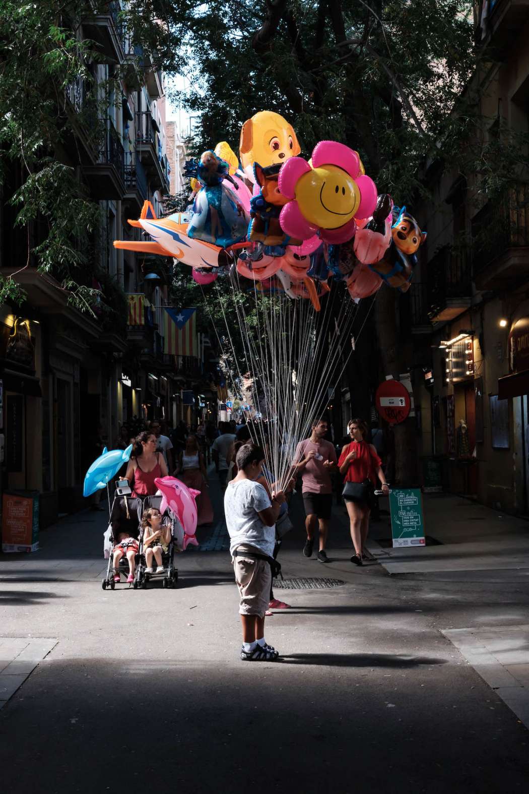 Day & Night at Barcelona's Gràcia Festival ~ A Papier-Mâché Playground ...